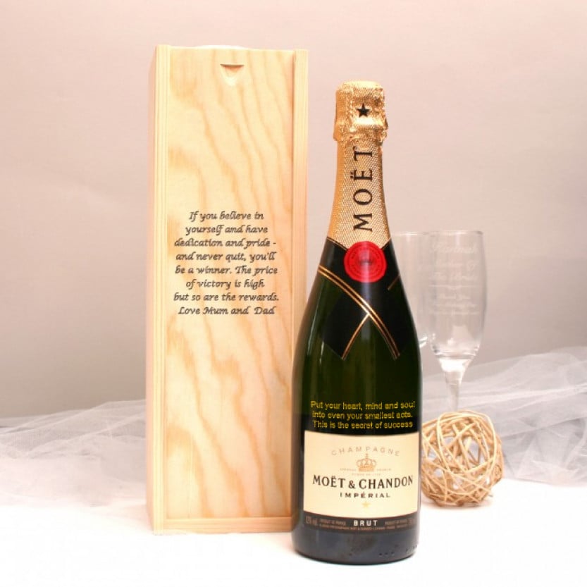 Personalised Moet Champagne - Giftsonline4U