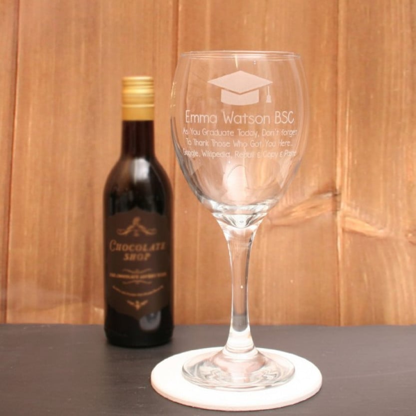 Personalised Graduation Wine Glass - GiftsOnline4U